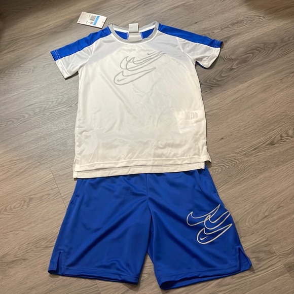 Nike | Matching Sets | Nwt Nike 2 Piece Short Set | Poshmark